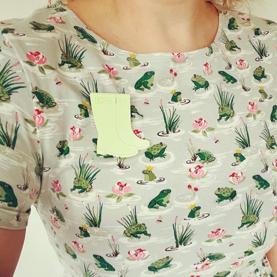 Wellington Gum Boots Acrylic Brooch – Little Pig Jewellery Design